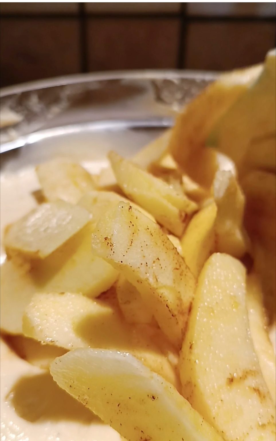 Yogurt and Apple Loaf Cake - Delicious Recipes