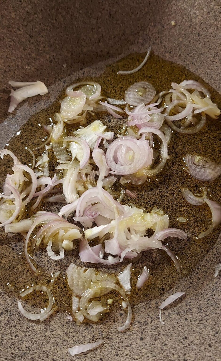 Spinach, Walnut, and Stracchino Risotto - Delicious Recipes