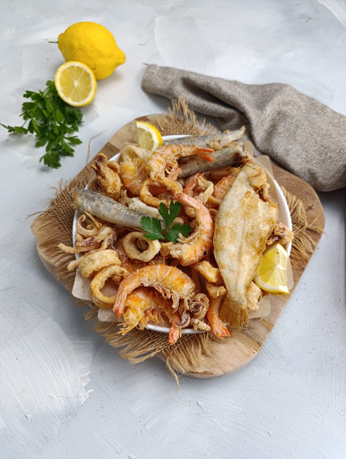 MIXED FRIED SEAFOOD - Delicious Recipes
