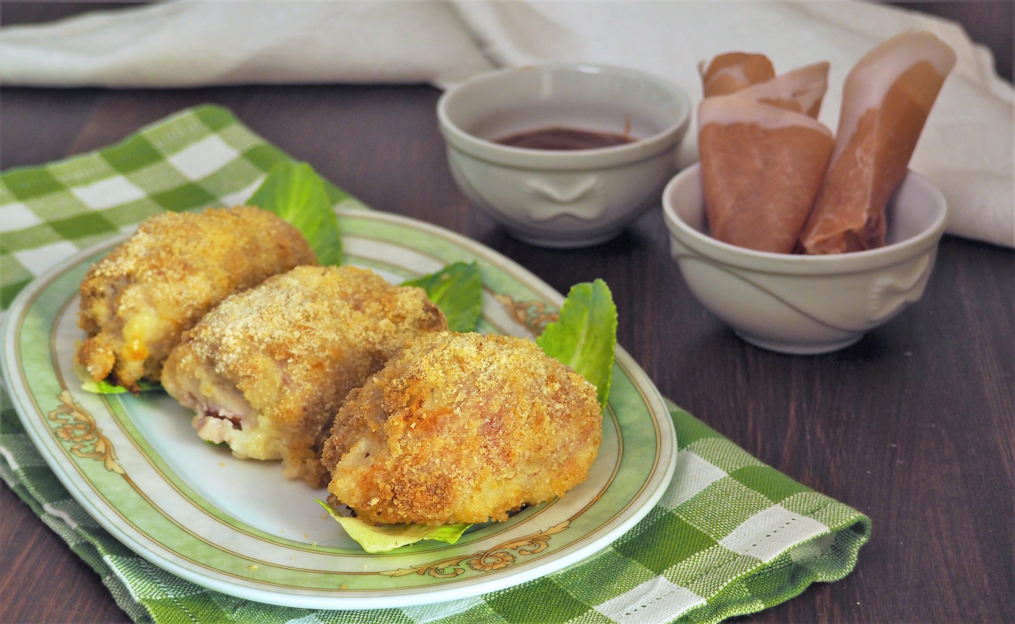 Baked Chicken Rolls with Bacon and Cheese - Delicious Recipes