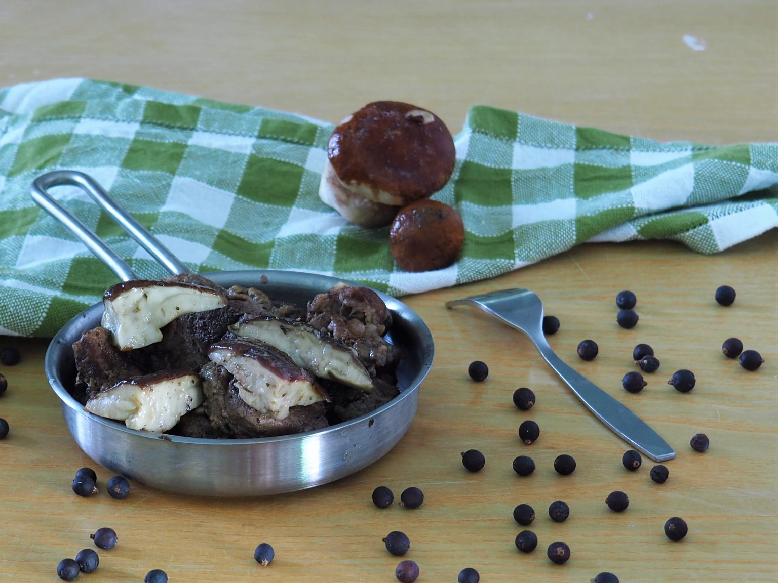 Wild Boar with Porcini Mushrooms - Delicious Recipes