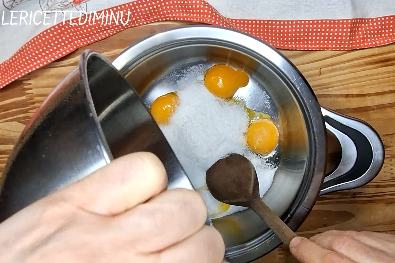 Profiterol de chocolate - Recetas deliciosas