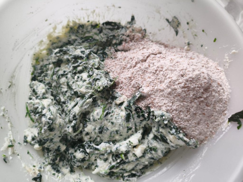 Toscaanse gnudi met ricotta en spinazie met witte ragù - Heerlijke recepten